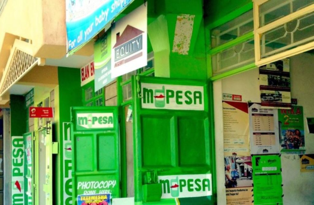 Safaricom guarda silencio sobre los detalles mientras continúa la interrupción de M-PESA en Kenia